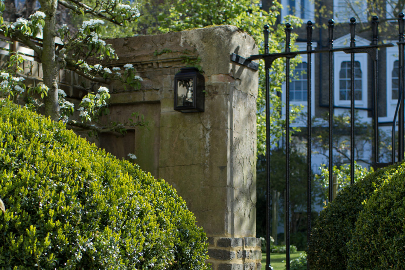 Notting Hill - Jonathan Snow - Landscape and Garden Design